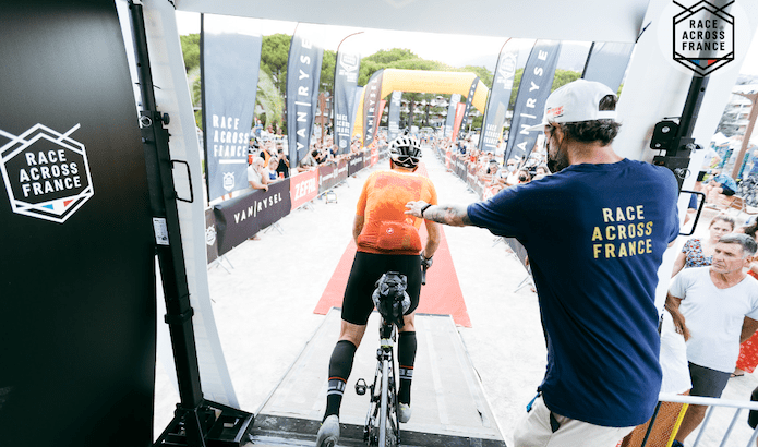 Race Across France : 2500 km d’aventure à vélo à travers l’Hexagone du ...