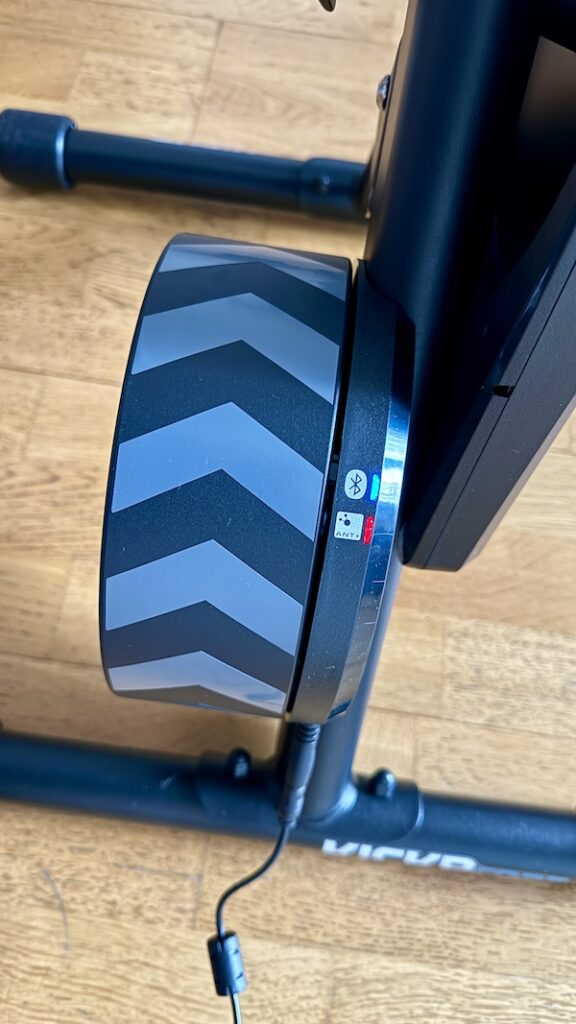 Test du Wahoo Kickr Core Zwift One pour démocratiser la pratique du ...