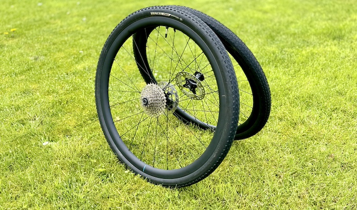 Test des nouvelles roues de Gravel Shimano GRX (RX880) | 3bikes.fr ...