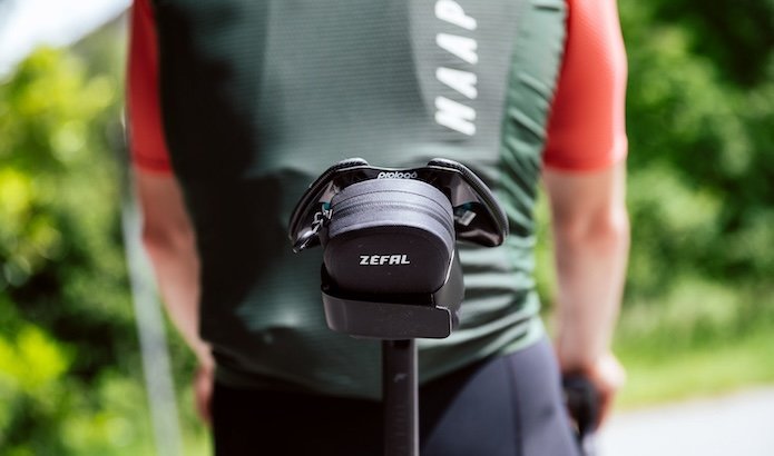 Zéfal présente sa nouvelle sacoche de selle Z Road Pack | 3bikes.fr ...