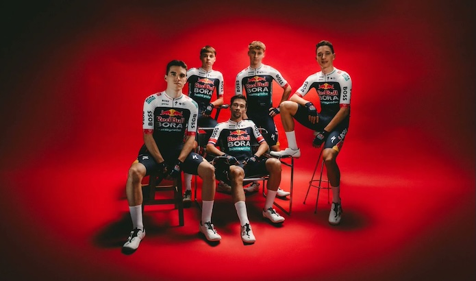 Le nouveau maillot de Red Bull – BORA – hansgrohe pour 2025 - 3bikes.fr ...