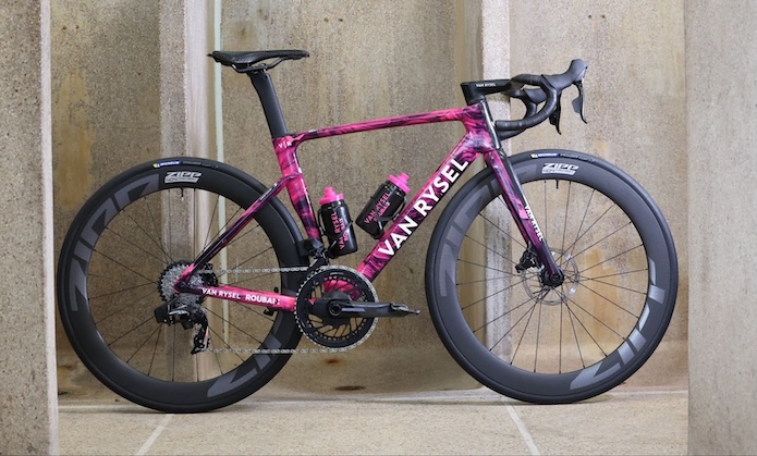 Van Rysel renforce son engagement auprès de l’équipe Van Rysel Roubaix ...
