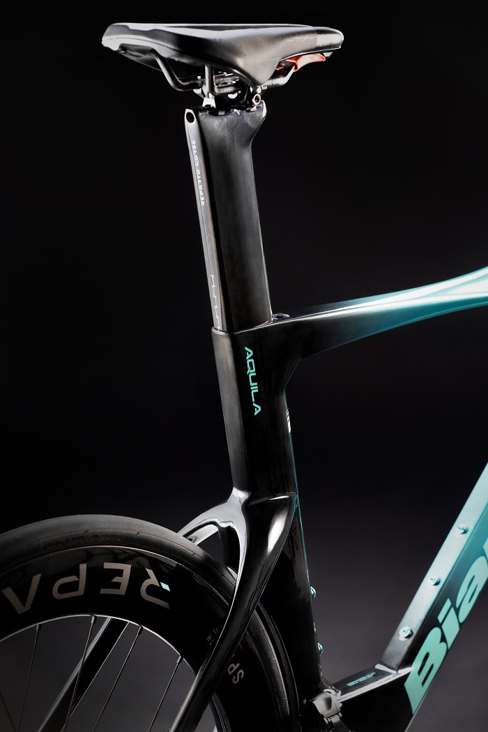 Bianchi presenta el nuevo modelo Aquila RC Time Trial | 3bikes.fr Tu revista de Ciclismo, Gravel ...