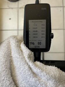Test longue durée du compteur/GPS vélo Coros Dura