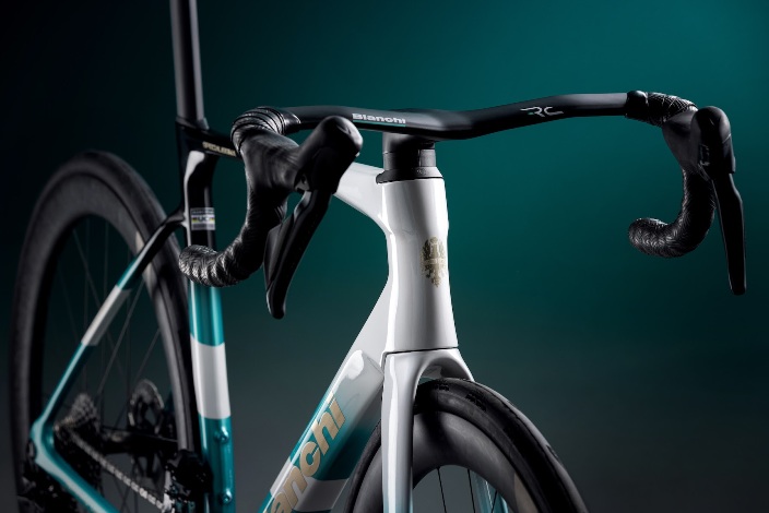 Bianchi dévoile le nouveau Specialissima